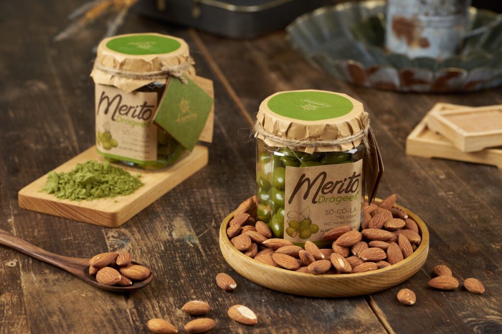 CHOCOLATE MATCHA WRAPPED WITH ALMONDS – Jar 180g - Legendary ...