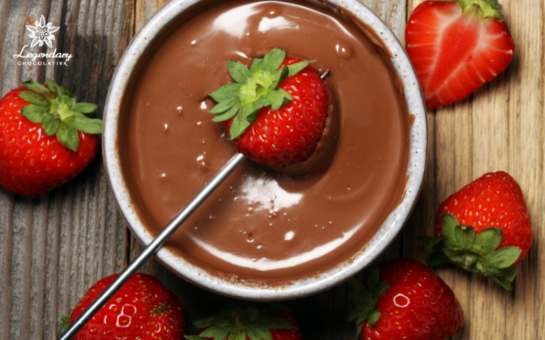 Hướng dẫn cách làm dâu nhúng chocolate cực đơn giản!